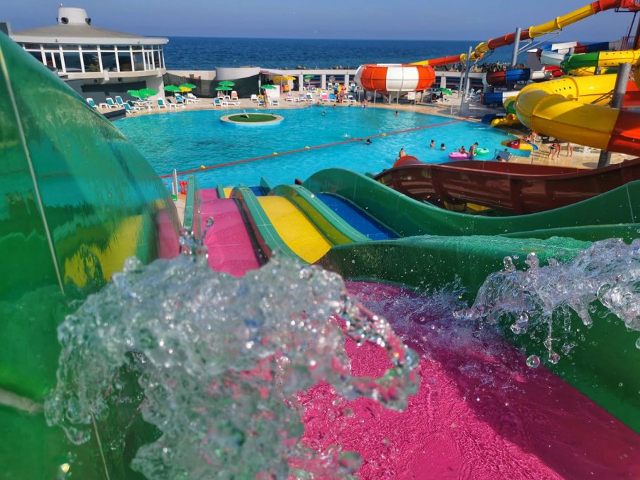10 hoteluri cu Aqua Park pe litoralul românesc ️